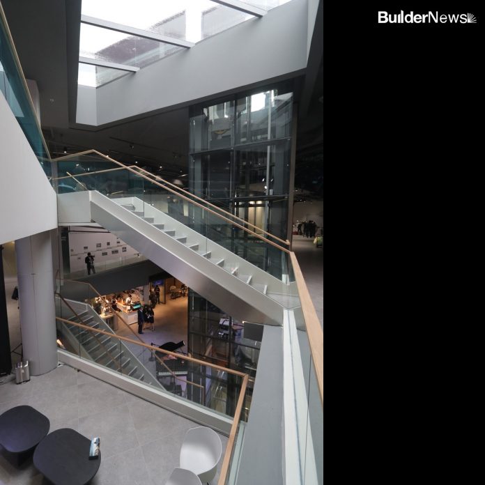 สุนทรียะแห่งการจัดแสดงรถ ในโชว์รูมแนวคิดใหม่ของ BMW Millennium Auto