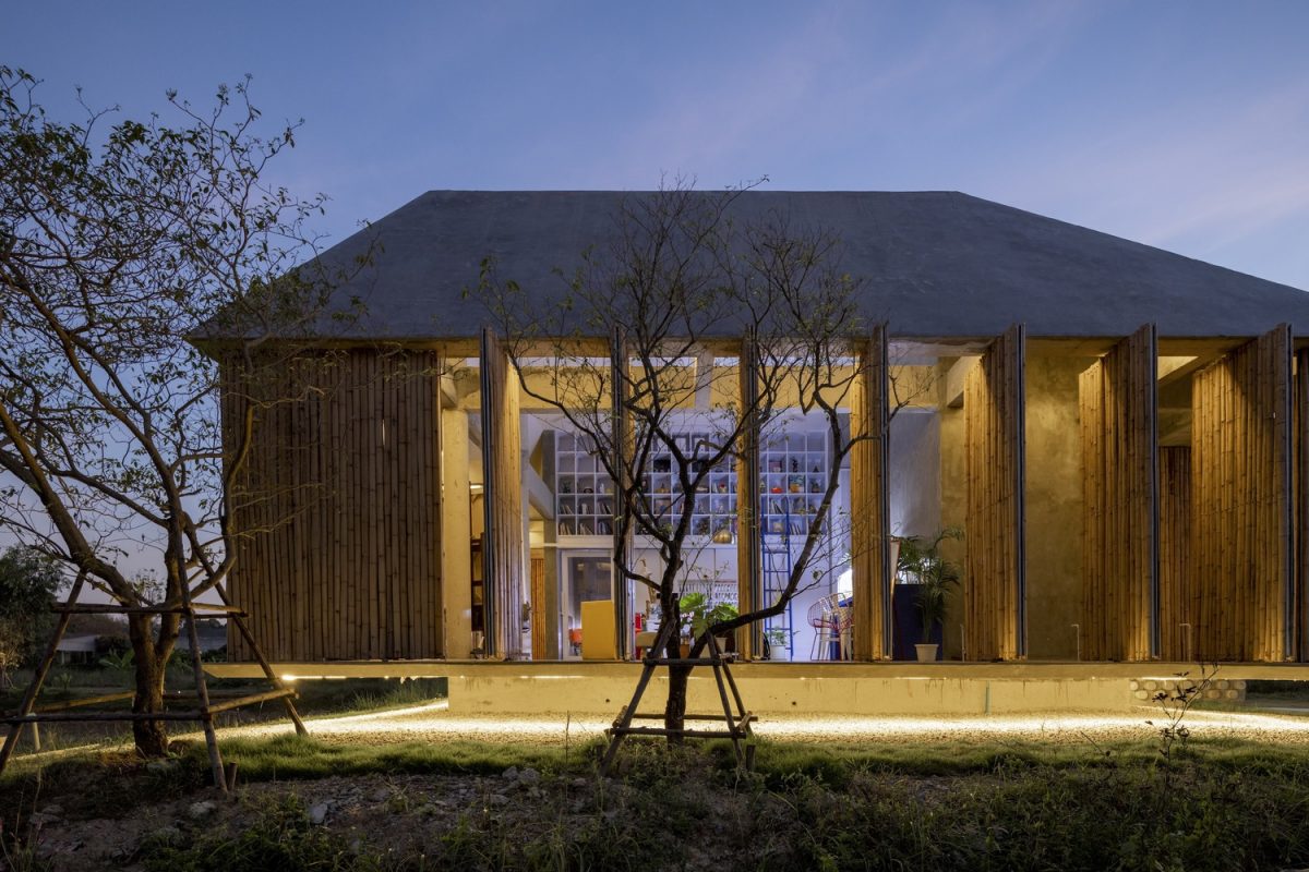 11.29 Studio คืนคุณค่าของของคอนกรีตที่ไม่ใช้แล้วสู่ “Furnish Studio สตูดิโอศิลปะ” ในจังหวัดระยอง